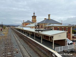 AlburyStationC - Discover Australia Now