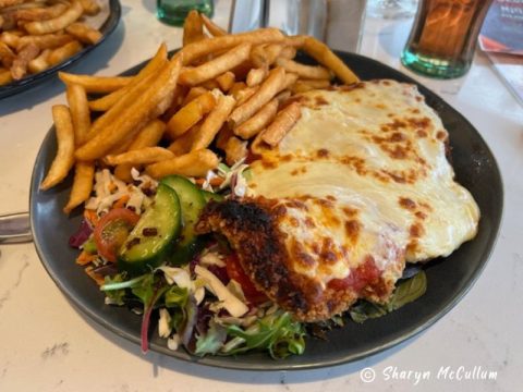 Fine Dining to Food Trucks-Where to Eat in Australia like a local